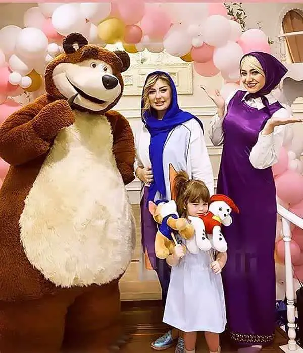 تولد دختر نیوشا ضیغمی بدون پدرش جشن تولد سوته کور دختر کوچولو نیوشا ضیغمی